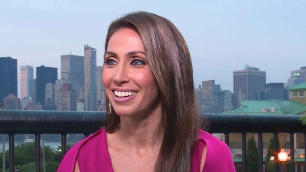 Lauren Simonetti’s Bio: Age, Net Worth Explored | Urban Woman Magazine