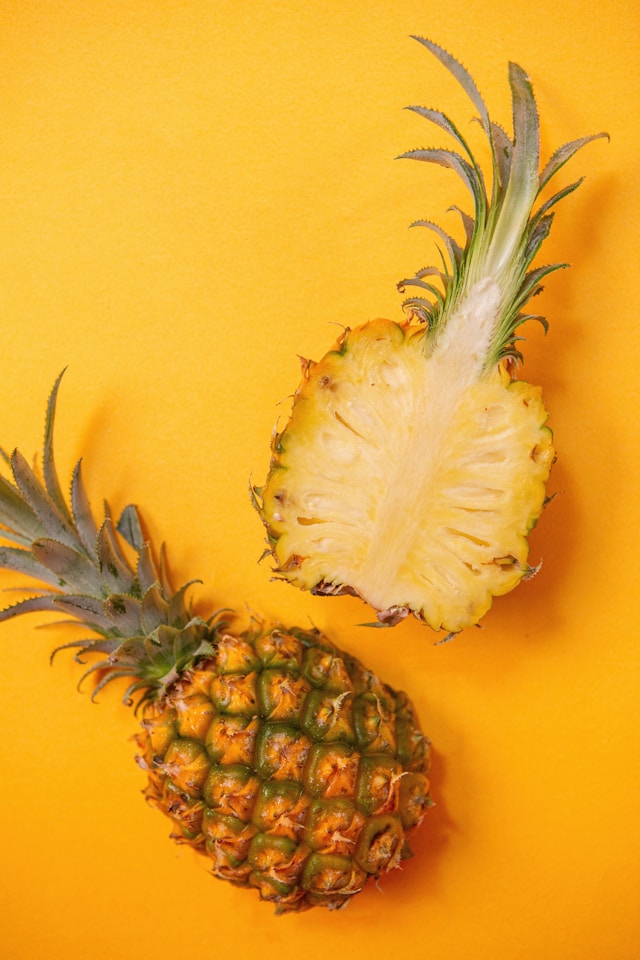 Here's Why Pineapple Burns Your Tongue When You Eat It - Urban Woman ...