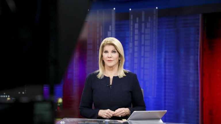 How Old is Kelly Ring? Fox 13 Reporter Retires After 37 Years - Urban ...