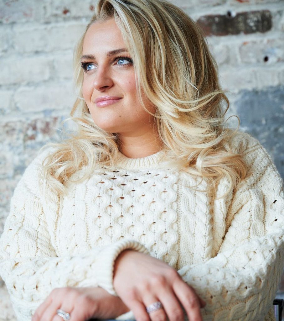 Why is Ali Stroker in A Wheelchair? - Urban Woman Magazine