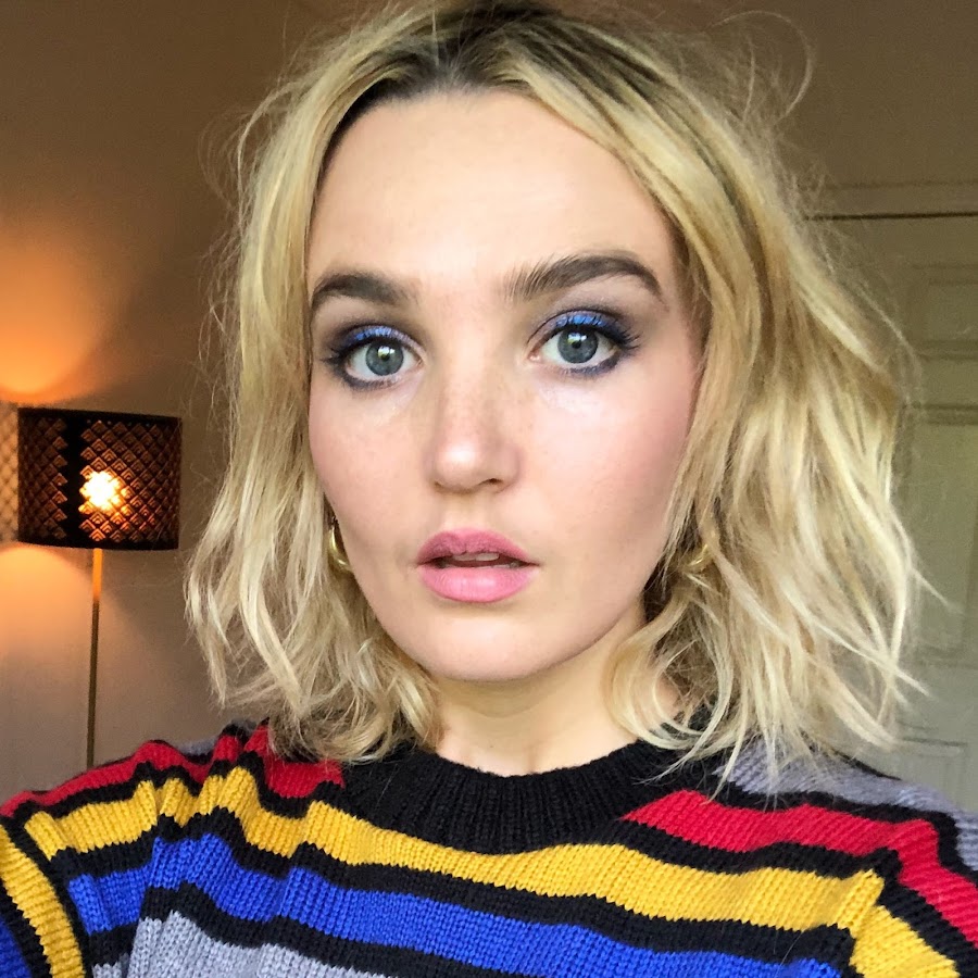 Chloe Fineman Reveals Elon Musk Made Her Cry During His Controversial ...